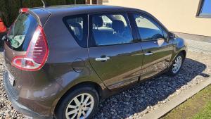 Brūns Renault Scenic 2011 Ukmergė, ar dzinēja tilpumu 1.90 L un nobraukumu 225 tūkst. km par 3499 €, foto 4 vietnē AUTOMOTO.COM.LV