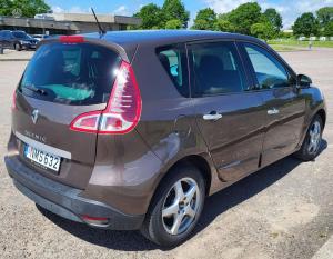 Brown Renault Scenic 2011 in Kaunas, with an engine capacity of 1.95 L and mileage of 264 thousand km for 4550 €, photo 3 on AUTOMOTO.COM.LV