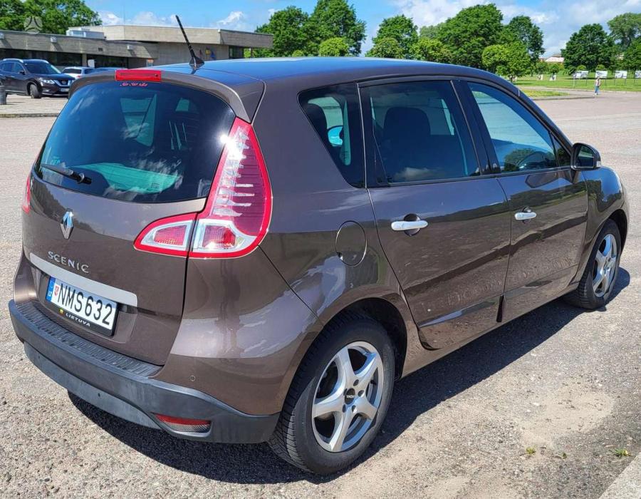 Brown Renault Scenic 2011 in Kaunas, with an engine capacity of 1.95 L and mileage of 264 thousand km for 4550 €, photo 3 on AUTOMOTO.COM.LV