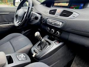 Brūns Renault Scenic 2011 Cēsis, ar dzinēja tilpumu 1.50 L un nobraukumu 262 tūkst. km par 2950 €, foto 23 vietnē AUTOMOTO.COM.LV