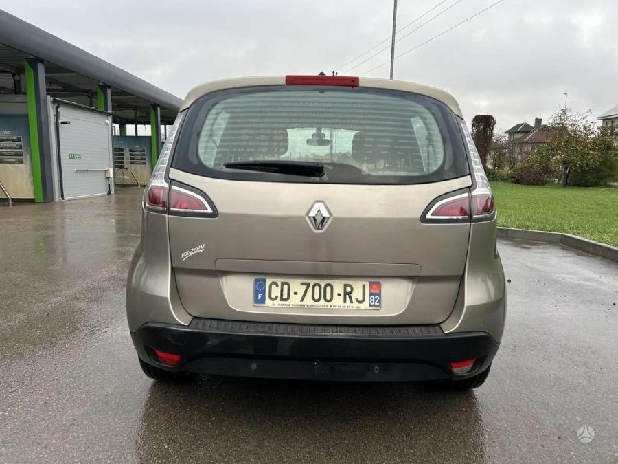 Brown Renault Scenic 2012 in Taurage, with an engine capacity of 1.46 L and mileage of 220 thousand km for 2200 €, photo 6 on AUTOMOTO.COM.LV