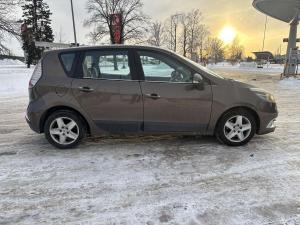 Brown Renault Scenic 2012 in Taurage, with an engine capacity of 1.46 L and mileage of 228 thousand km for 3200 €, photo 4 on AUTOMOTO.COM.LV