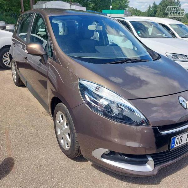Brūns Renault Scenic 2012 Kauņa, ar dzinēja tilpumu 1.60 L un nobraukumu 189 tūkst. km par 4550 €, foto 1 vietnē AUTOMOTO.COM.LV