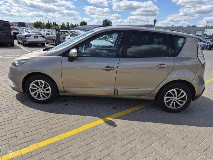 Brūns Renault Scenic 2012 Tauragė, ar dzinēja tilpumu 1.60 L un nobraukumu 230 tūkst. km par 2600 €, foto 6 vietnē AUTOMOTO.COM.LV