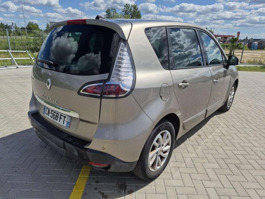 Brūns Renault Scenic 2012 Tauragė, ar dzinēja tilpumu 1.60 L un nobraukumu 230 tūkst. km par 2600 €, foto 7 vietnē AUTOMOTO.COM.LV
