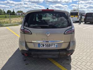 Brūns Renault Scenic 2012 Tauragė, ar dzinēja tilpumu 1.60 L un nobraukumu 230 tūkst. km par 2600 €, foto 8 vietnē AUTOMOTO.COM.LV