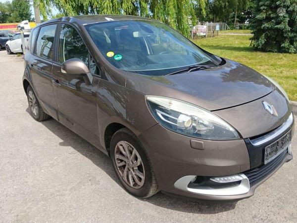 Brown Renault Scenic 2012 in Marijampole, with an engine capacity of 1.46 L and mileage of 347 thousand km for 2755 €, photo 3 on AUTOMOTO.COM.LV