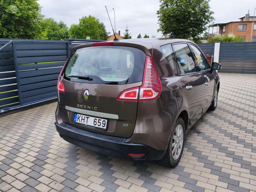 Brūns Renault Scenic 2012 Mažeikiai, ar dzinēja tilpumu 1.60 L un nobraukumu 329 tūkst. km par 2850 €, foto 4 vietnē AUTOMOTO.COM.LV