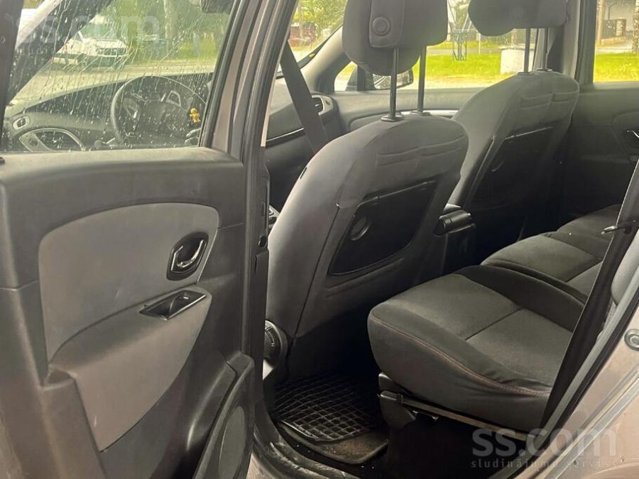 Brūns Renault Scenic 2012 Rīga, ar dzinēja tilpumu 1.50 L un nobraukumu 546 tūkst. km par 899 €, foto 11 vietnē AUTOMOTO.COM.LV