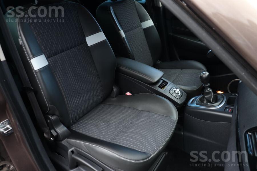 Brūns Renault Scenic 2012 Valmiera, ar dzinēja tilpumu 1.60 L un nobraukumu 212 tūkst. km par 4500 €, foto 7 vietnē AUTOMOTO.COM.LV