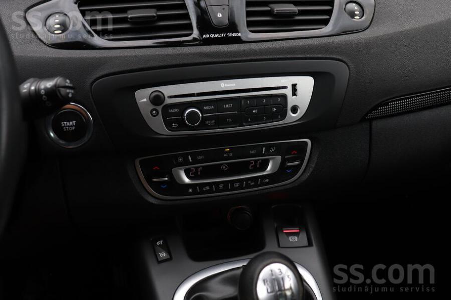 Brūns Renault Scenic 2012 Valmiera, ar dzinēja tilpumu 1.60 L un nobraukumu 212 tūkst. km par 4500 €, foto 20 vietnē AUTOMOTO.COM.LV