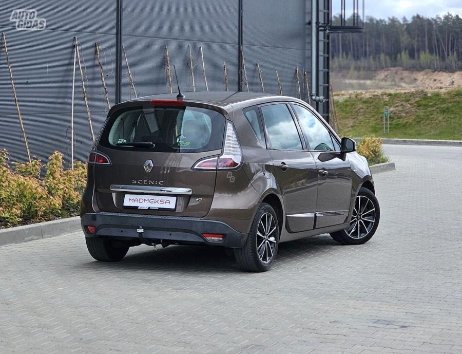 Brown Renault Scenic 2013 in Vilnius, with an engine capacity of 1.50 L and mileage of 300 thousand km for 3950 €, photo 10 on AUTOMOTO.COM.LV