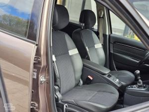 Brown Renault Scenic 2013 in Vilnius, with an engine capacity of 1.50 L and mileage of 300 thousand km for 3950 €, photo 23 on AUTOMOTO.COM.LV