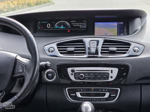 Brown Renault Scenic 2013 in Vilnius, with an engine capacity of 1.50 L and mileage of 300 thousand km for 3950 €, photo 33 on AUTOMOTO.COM.LV