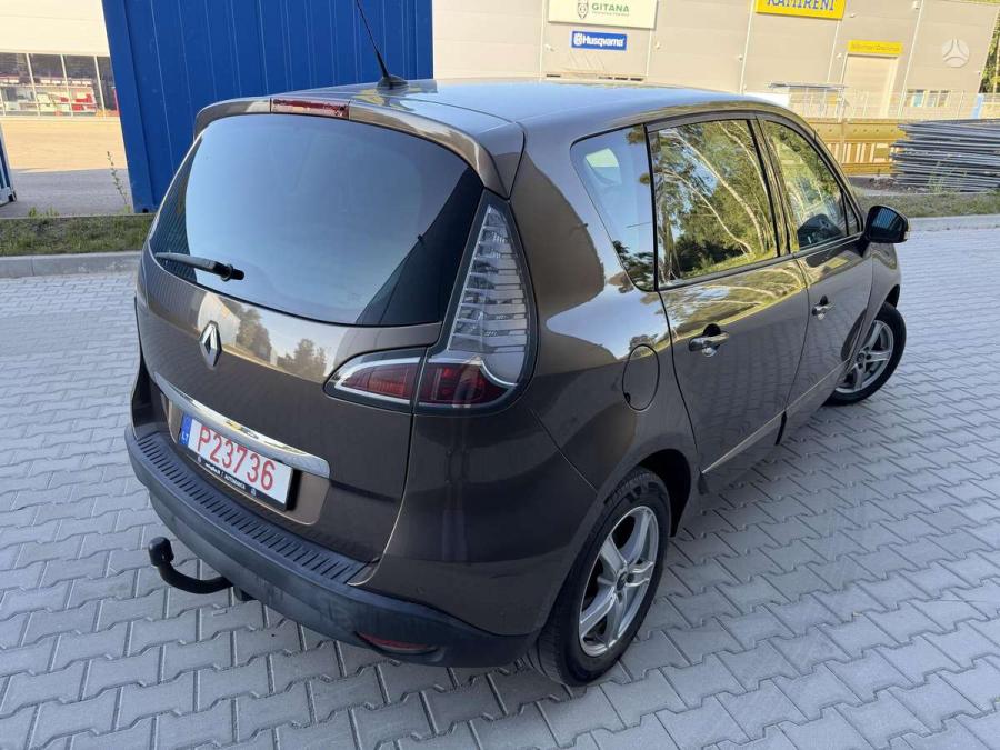Brown Renault Scenic 2013 in Utena, with an engine capacity of 1.20 L and mileage of 161 thousand km for 3500 €, photo 9 on AUTOMOTO.COM.LV