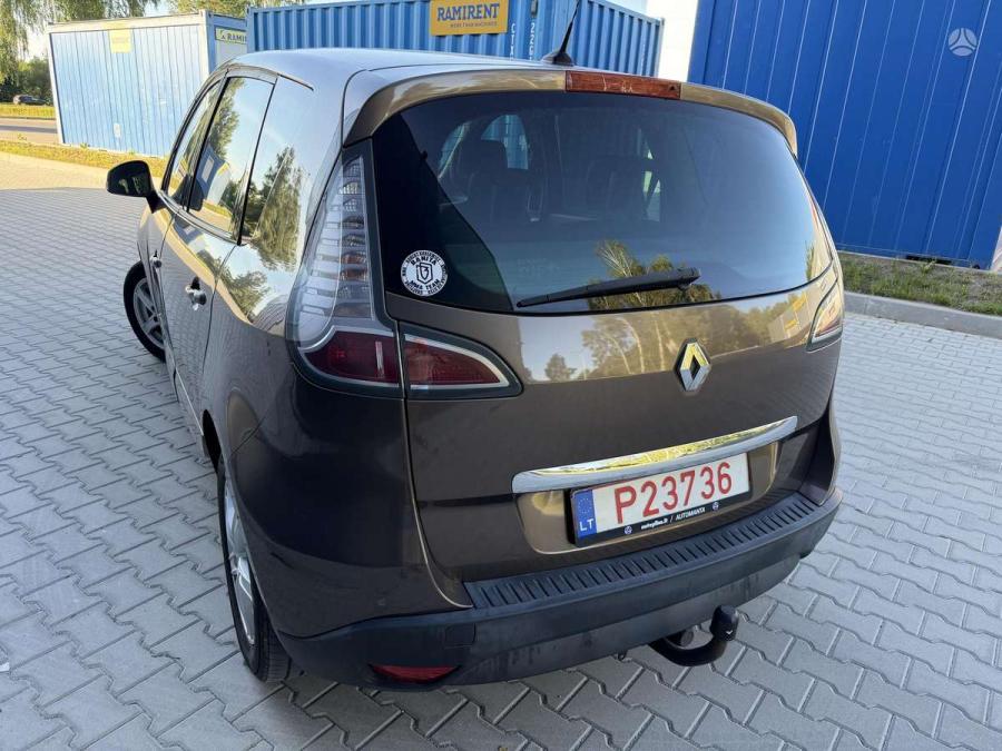 Brown Renault Scenic 2013 in Utena, with an engine capacity of 1.20 L and mileage of 161 thousand km for 3500 €, photo 10 on AUTOMOTO.COM.LV
