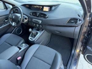 Brown Renault Scenic 2013 in Utena, with an engine capacity of 1.20 L and mileage of 161 thousand km for 3500 €, photo 23 on AUTOMOTO.COM.LV