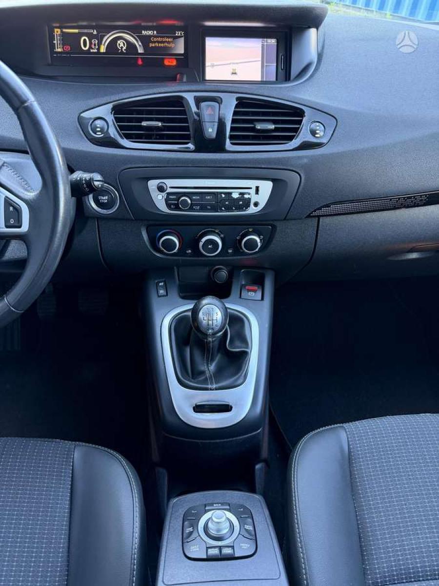 Brown Renault Scenic 2013 in Utena, with an engine capacity of 1.20 L and mileage of 161 thousand km for 3500 €, photo 29 on AUTOMOTO.COM.LV