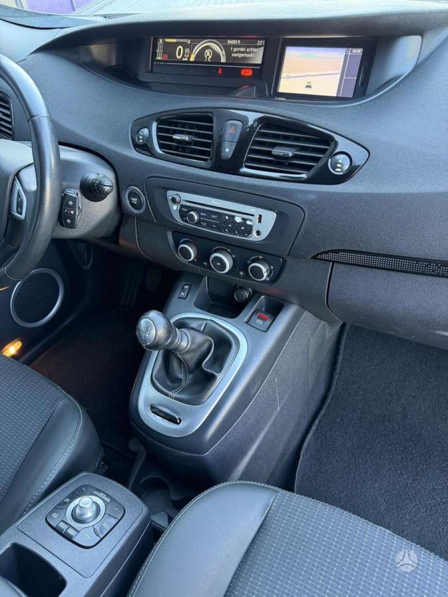 Brown Renault Scenic 2013 in Utena, with an engine capacity of 1.20 L and mileage of 161 thousand km for 3500 €, photo 30 on AUTOMOTO.COM.LV
