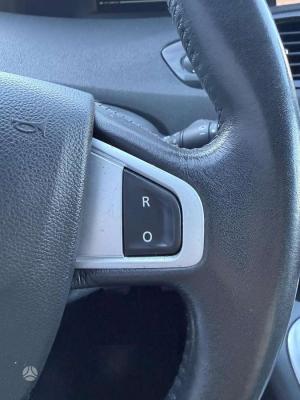 Brown Renault Scenic 2013 in Utena, with an engine capacity of 1.20 L and mileage of 161 thousand km for 3500 €, photo 33 on AUTOMOTO.COM.LV