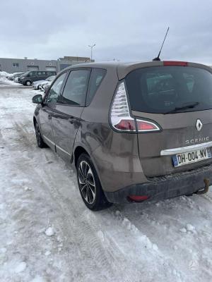 Brown Renault Scenic 2014 in Taurage, with an engine capacity of 1.46 L and mileage of 294 thousand km for 2950 €, photo 4 on AUTOMOTO.COM.LV