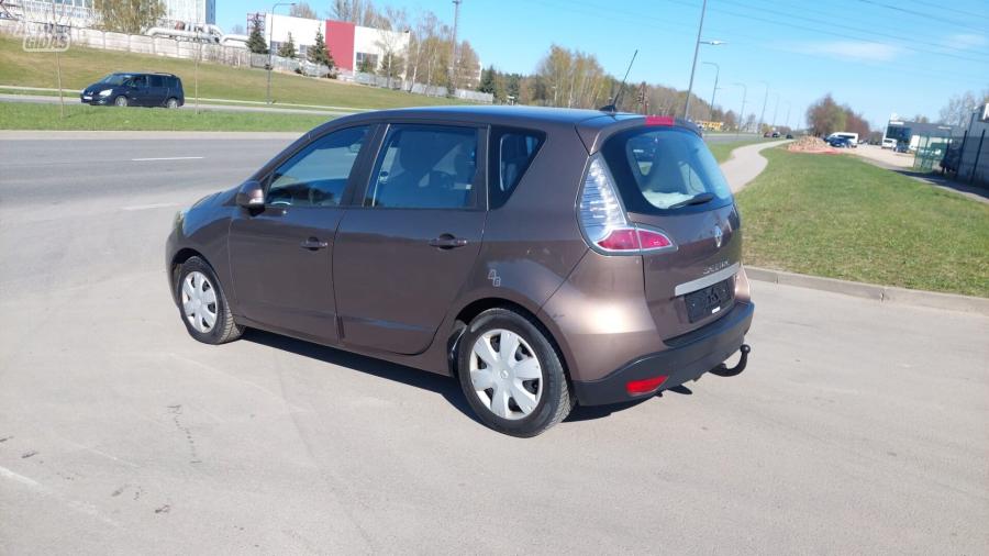 Brown Renault Scenic 2014 in Kaunas, with an engine capacity of 1.50 L and mileage of 231 thousand km for 4550 €, photo 8 on AUTOMOTO.COM.LV