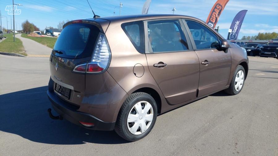 Brown Renault Scenic 2014 in Kaunas, with an engine capacity of 1.50 L and mileage of 231 thousand km for 4550 €, photo 14 on AUTOMOTO.COM.LV