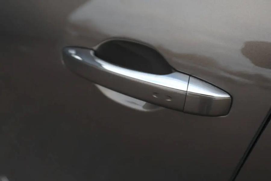 Brūns Renault Scenic 2017 Jelgava, ar dzinēja tilpumu 1.20 L un nobraukumu 180 tūkst. km par 9500 €, foto 32 vietnē AUTOMOTO.COM.LV