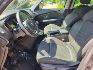 Brūns Renault Scenic 2019 Utena, ar dzinēja tilpumu 1.75 L un nobraukumu 270 tūkst. km par 5700 €, foto 5 vietnē AUTOMOTO.COM.LV