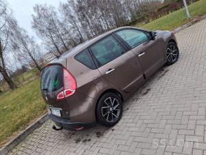 Brūns Renault Scenic 2011 Jelgava, ar dzinēja tilpumu 1.90 L un nobraukumu 224 tūkst. km par 5150 €, foto 4 vietnē AUTOMOTO.COM.LV