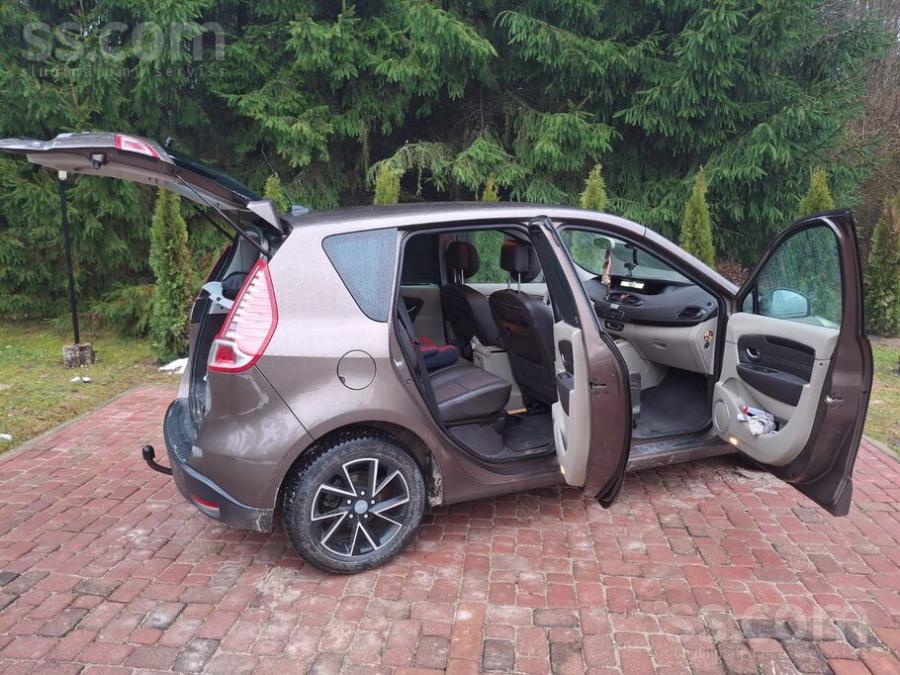 Brūns Renault Scenic 2011 Jelgava, ar dzinēja tilpumu 1.90 L un nobraukumu 224 tūkst. km par 5150 €, foto 24 vietnē AUTOMOTO.COM.LV
