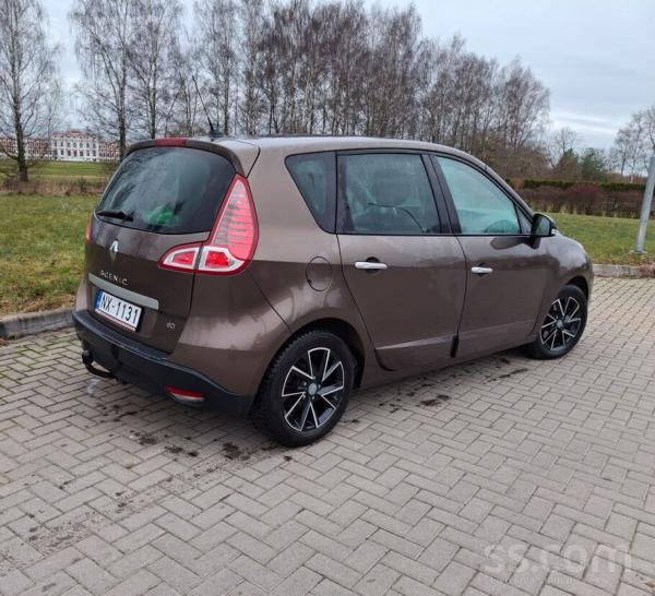 Brūns Renault Scenic 2011 Jelgava, ar dzinēja tilpumu 1.90 L un nobraukumu 232 tūkst. km par 4500 €, foto 4 vietnē AUTOMOTO.COM.LV