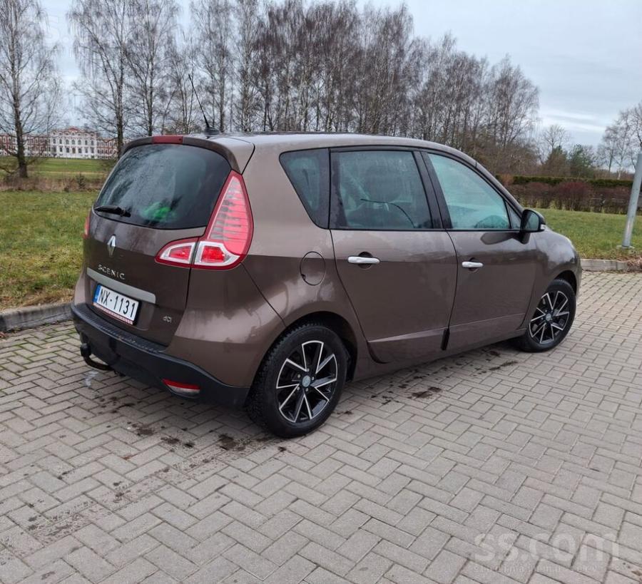 Brūns Renault Scenic 2011 Jelgava, ar dzinēja tilpumu 1.90 L un nobraukumu 241 tūkst. km par 4600 €, foto 5 vietnē AUTOMOTO.COM.LV