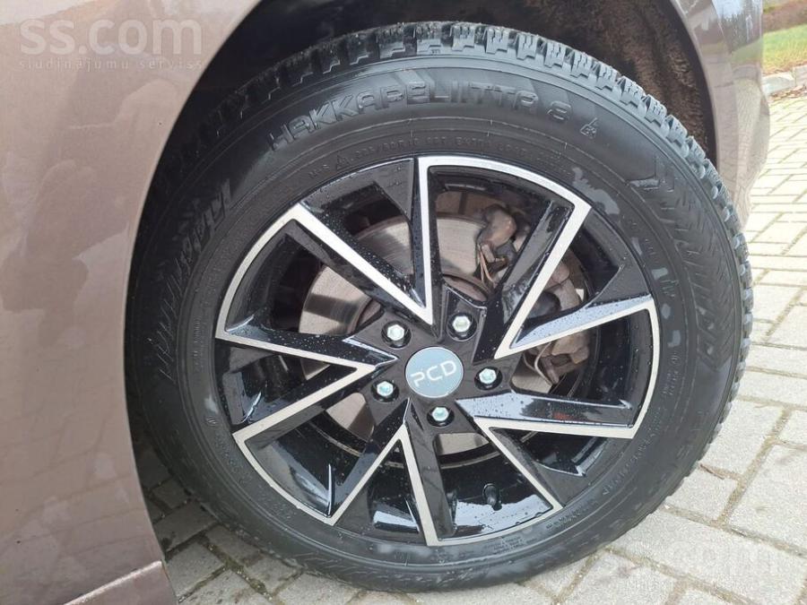 Brūns Renault Scenic 2011 Jelgava, ar dzinēja tilpumu 1.90 L un nobraukumu 241 tūkst. km par 4600 €, foto 9 vietnē AUTOMOTO.COM.LV