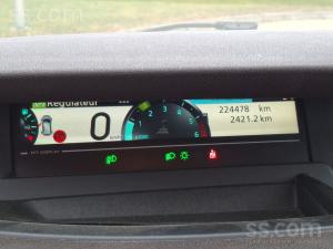 Brūns Renault Scenic 2011 Jelgava, ar dzinēja tilpumu 1.90 L un nobraukumu 241 tūkst. km par 4600 €, foto 20 vietnē AUTOMOTO.COM.LV