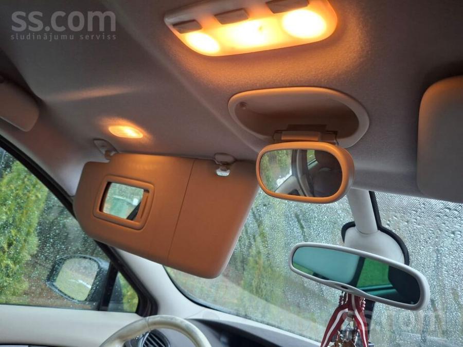 Brūns Renault Scenic 2011 Jelgava, ar dzinēja tilpumu 1.90 L un nobraukumu 241 tūkst. km par 4600 €, foto 25 vietnē AUTOMOTO.COM.LV