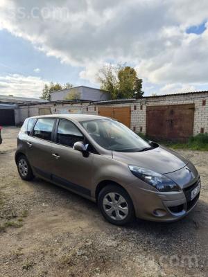 Brūns Renault Scenic 2012 Rēzekne, ar dzinēja tilpumu 1.50 L un nobraukumu 187 tūkst. km par 3500 €, foto 4 vietnē AUTOMOTO.COM.LV