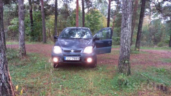 Green Renault Scenic 2001 in Rezekne, with an engine capacity of 1.90 L and mileage of 278 thousand km for 1400 €, photo 1 on AUTOMOTO.COM.LV