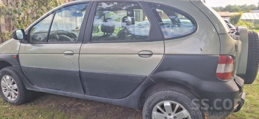 Zaļš Renault Scenic 2001 Tukums, ar dzinēja tilpumu 2.00 L un nobraukumu 450 tūkst. km par 400 €, foto 3 vietnē AUTOMOTO.COM.LV