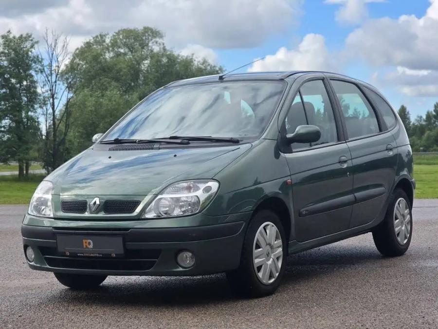 Green Renault Scenic 2002 in Grobiņa, with an engine capacity of 1.60 L and mileage of 101 thousand km for 2000 €, photo 1 on AUTOMOTO.COM.LV