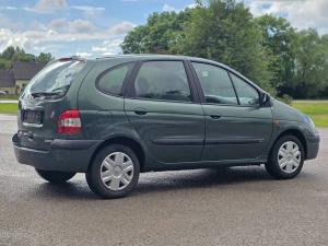 Green Renault Scenic 2002 in Grobiņa, with an engine capacity of 1.60 L and mileage of 101 thousand km for 2000 €, photo 7 on AUTOMOTO.COM.LV