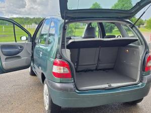 Green Renault Scenic 2002 in Grobiņa, with an engine capacity of 1.60 L and mileage of 101 thousand km for 2000 €, photo 23 on AUTOMOTO.COM.LV