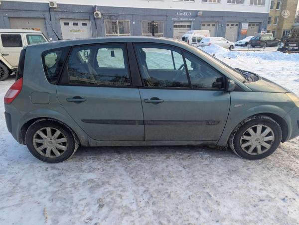 Zaļš Renault Scenic 2004 Viļņa, ar dzinēja tilpumu 1.87 L un nobraukumu 169 tūkst. km par 600 €, foto 4 vietnē AUTOMOTO.COM.LV