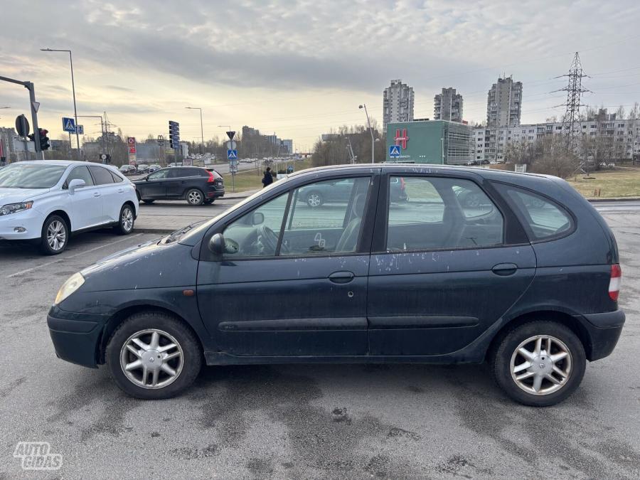 Zaļš Renault Scenic 2004 Viļņa, ar dzinēja tilpumu 1.90 L un nobraukumu 300 tūkst. km par 380 €, foto 8 vietnē AUTOMOTO.COM.LV