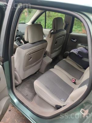 Green Renault Scenic 2004 in Riga, with an engine capacity of 1.60 L and mileage of 188 thousand km for 1250 €, photo 3 on AUTOMOTO.COM.LV