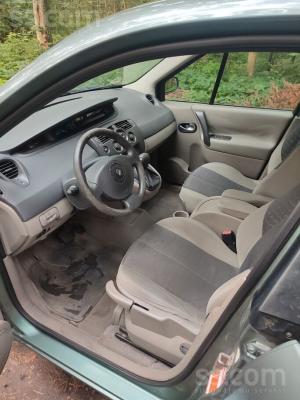 Green Renault Scenic 2004 in Riga, with an engine capacity of 1.60 L and mileage of 188 thousand km for 1250 €, photo 4 on AUTOMOTO.COM.LV