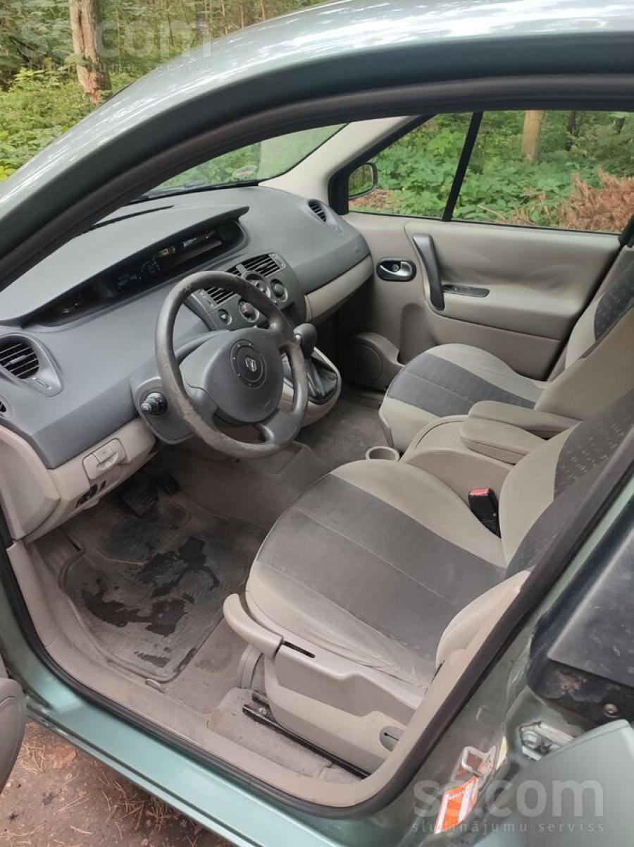 Green Renault Scenic 2004 in Riga, with an engine capacity of 1.60 L and mileage of 188 thousand km for 1250 €, photo 4 on AUTOMOTO.COM.LV