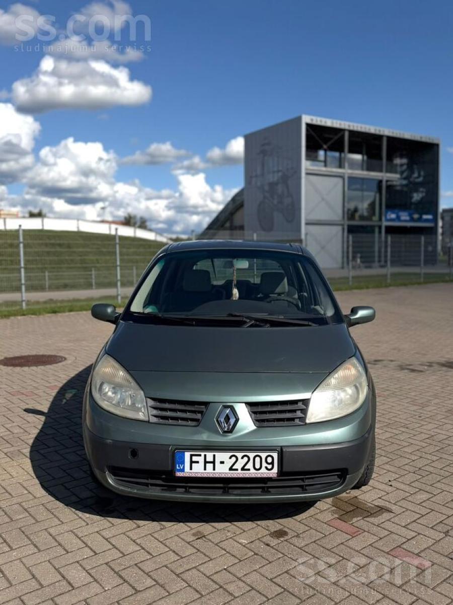 Zaļš Renault Scenic 2004 Valmiera, ar dzinēja tilpumu 1.50 L un nobraukumu 254 tūkst. km par 1050 €, foto 5 vietnē AUTOMOTO.COM.LV
