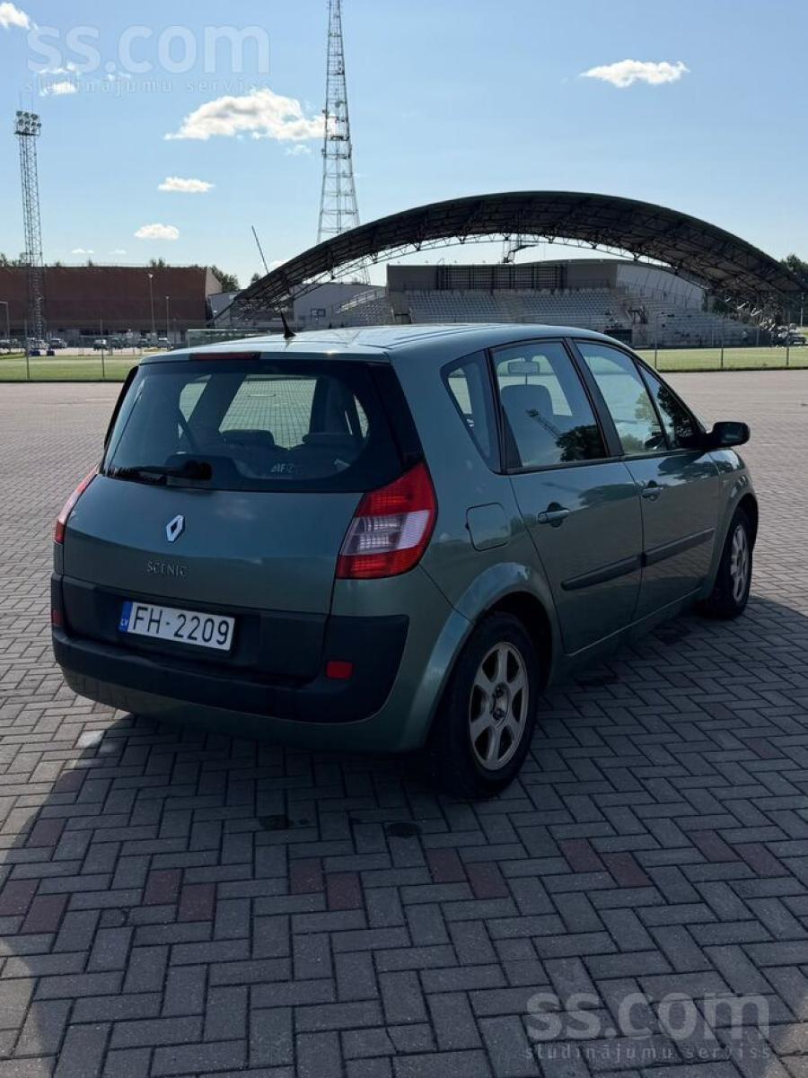 Zaļš Renault Scenic 2004 Valmiera, ar dzinēja tilpumu 1.50 L un nobraukumu 254 tūkst. km par 1050 €, foto 6 vietnē AUTOMOTO.COM.LV