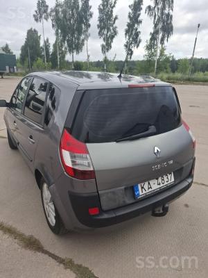 Zaļš Renault Scenic 2006 Daugavpils, ar dzinēja tilpumu 1.60 L un nobraukumu 177 tūkst. km par 1350 €, foto 5 vietnē AUTOMOTO.COM.LV